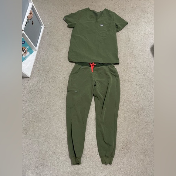 Figs | Other | Figs Olive Green Set | Poshmark